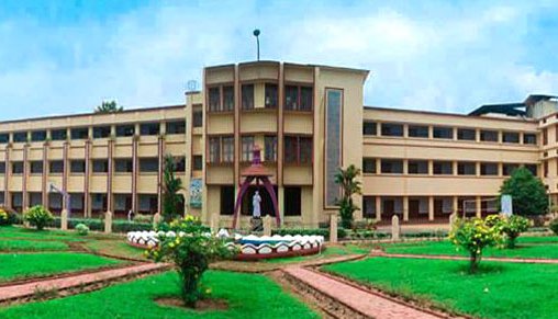 History : KE College, Mannanam